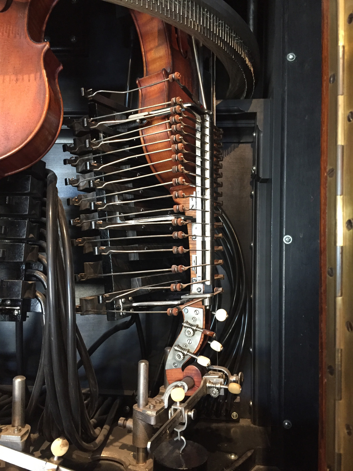 Mechanical Violin | Nat Chard